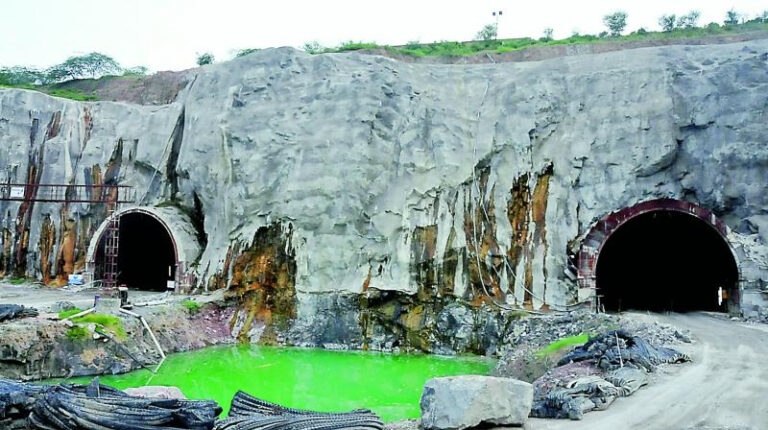 Supreme Court orders status quo on Kaleshwaram Project expansion ...