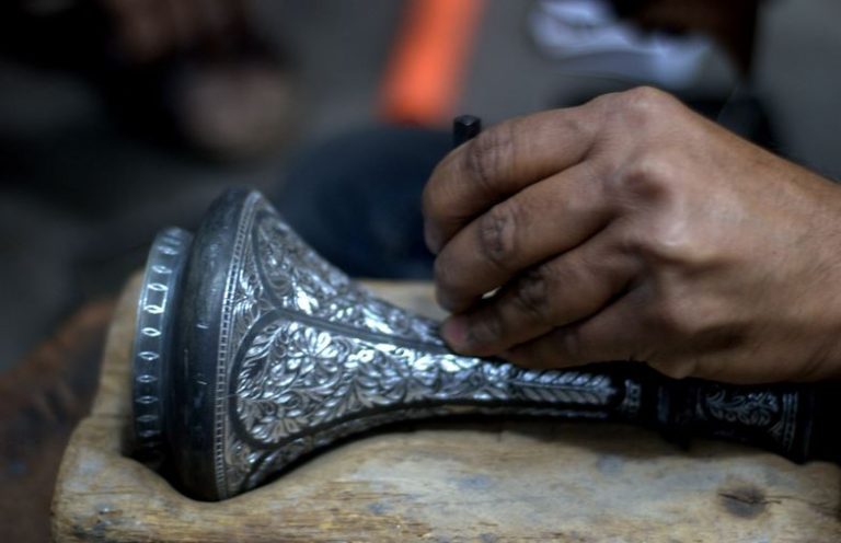 Artform in news: Bidri Crafts - Civilsdaily